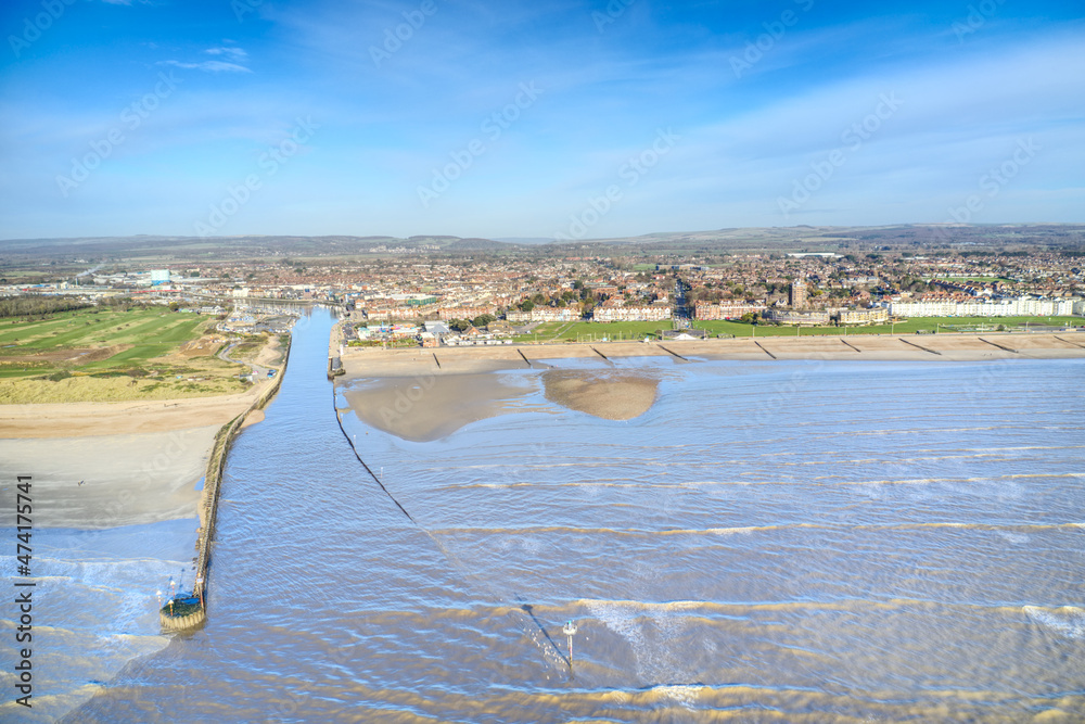 Littlehampton River Arun entrance at low tide with a new sandbar in ...