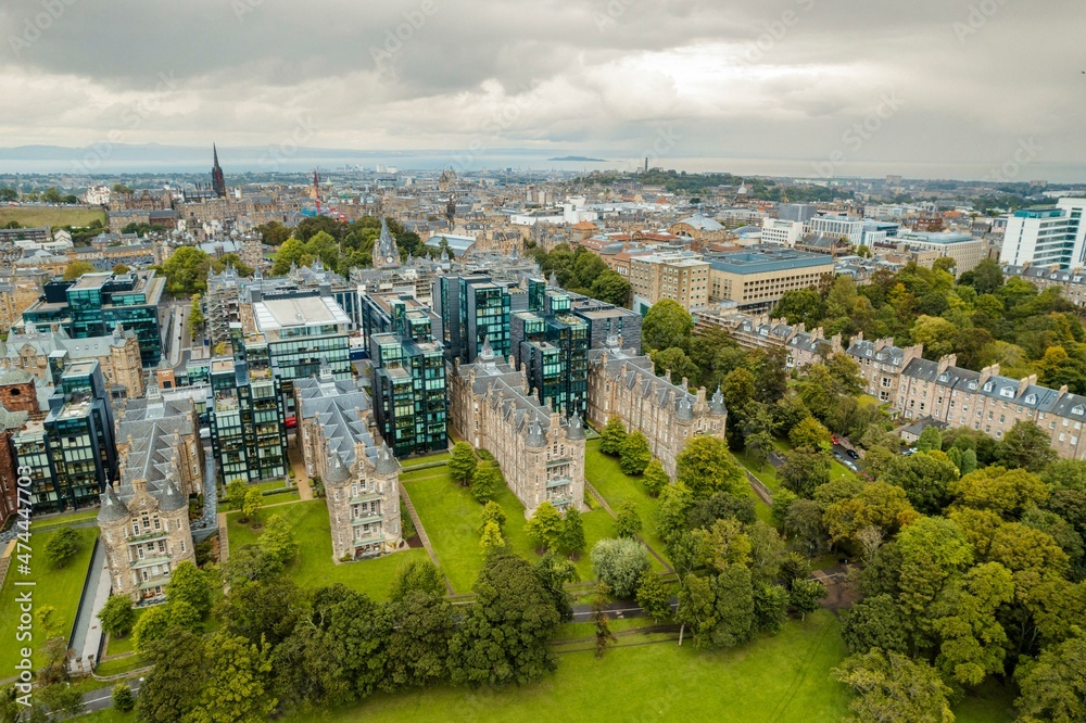 Visit Edinburgh, Scotland old architecture that’s mixed among its ...