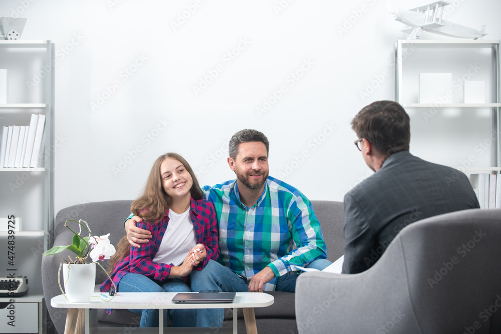 Parents telling the psychologist about child problems. Psychologist ...