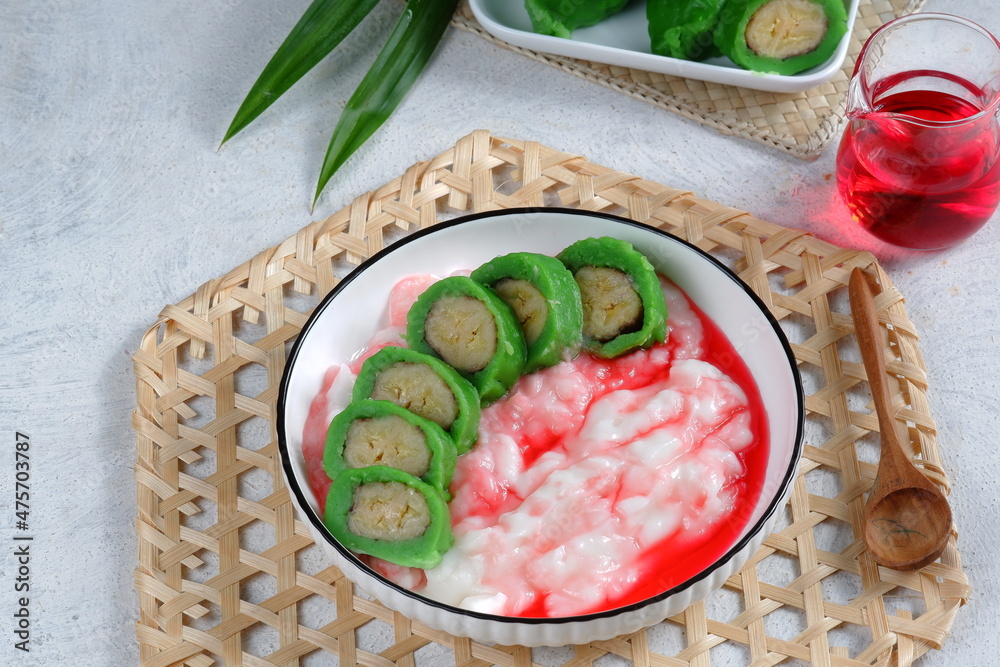 Es Pisang Ijo is a typical food of Makassar, South Sulawesi. Bananas ...