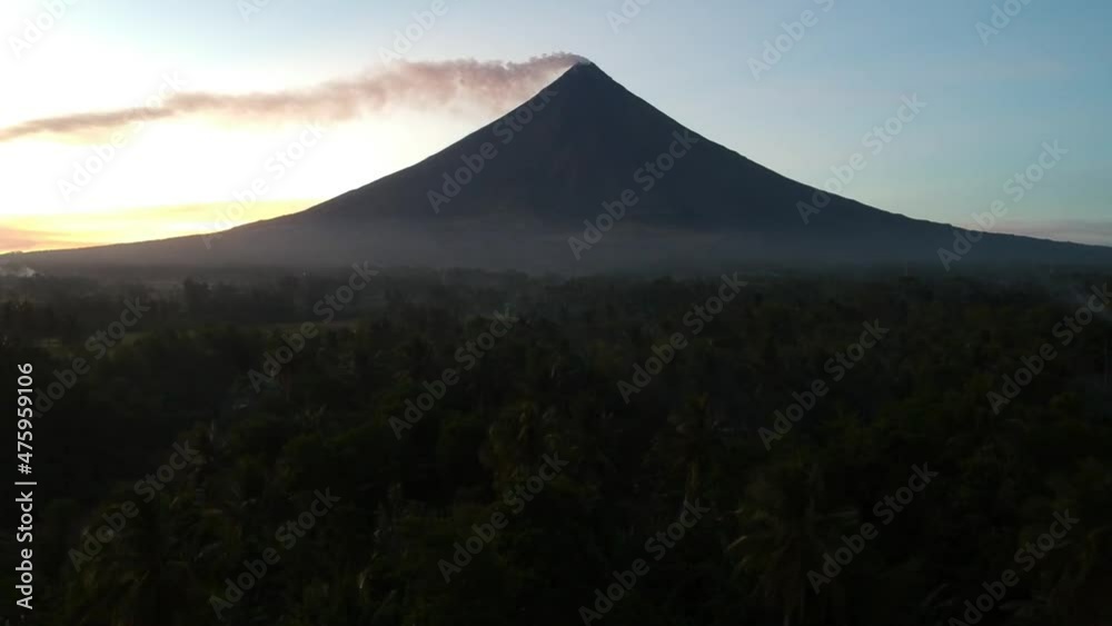 Wideo Stock: Mayon Volcano Natural Park, Albay, Bicol, Luzon ...