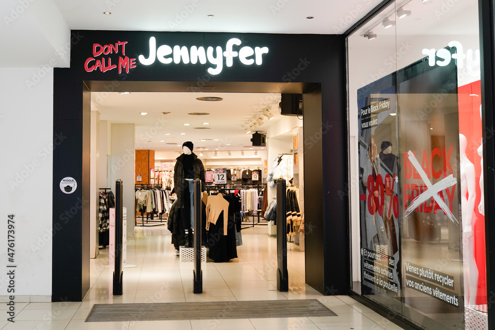 jennyfer facade entrance logo text shop sign boutique clothing store ...