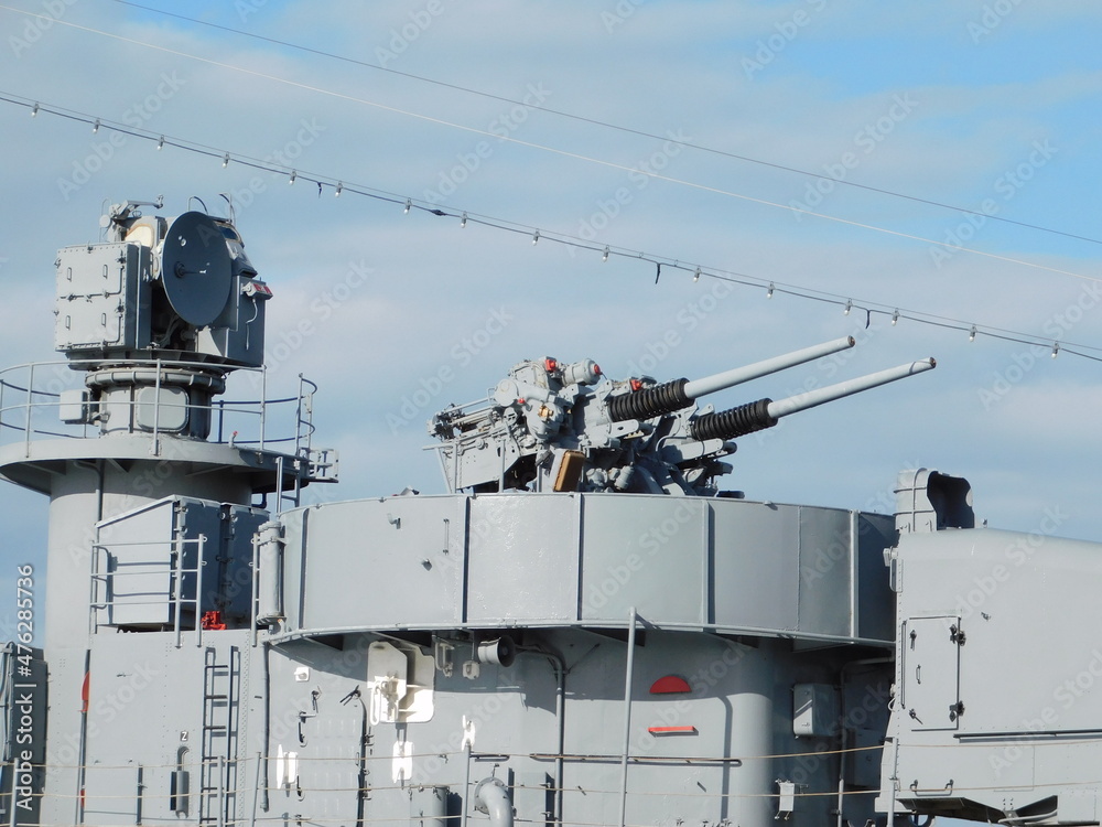 Twin, 3 inch, Anti Aircraft guns, of a Fletcher class, World War II ...