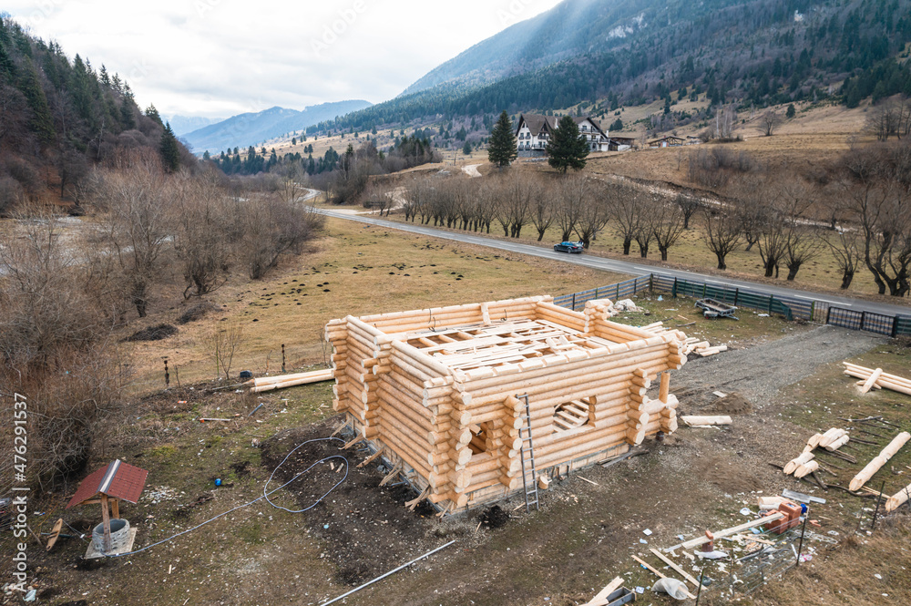 Cottage style log home was built by an outstanding timber framing ...