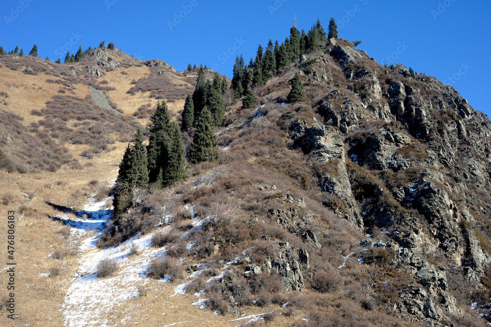 Fotografia do Stock: Majestic mountain peaks covered with snow ...