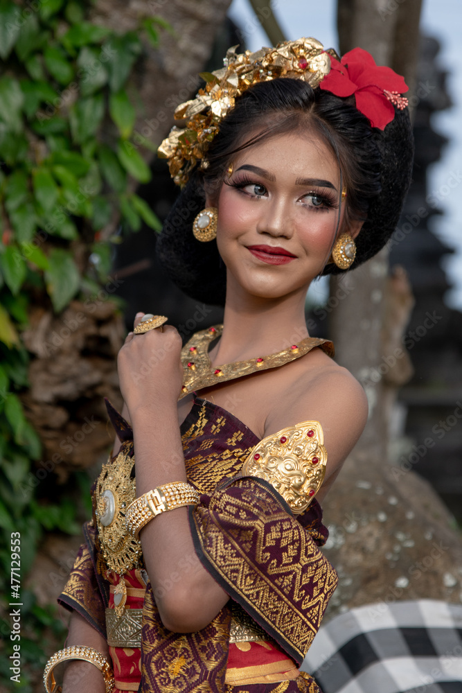 Traditional Indonesian Dress