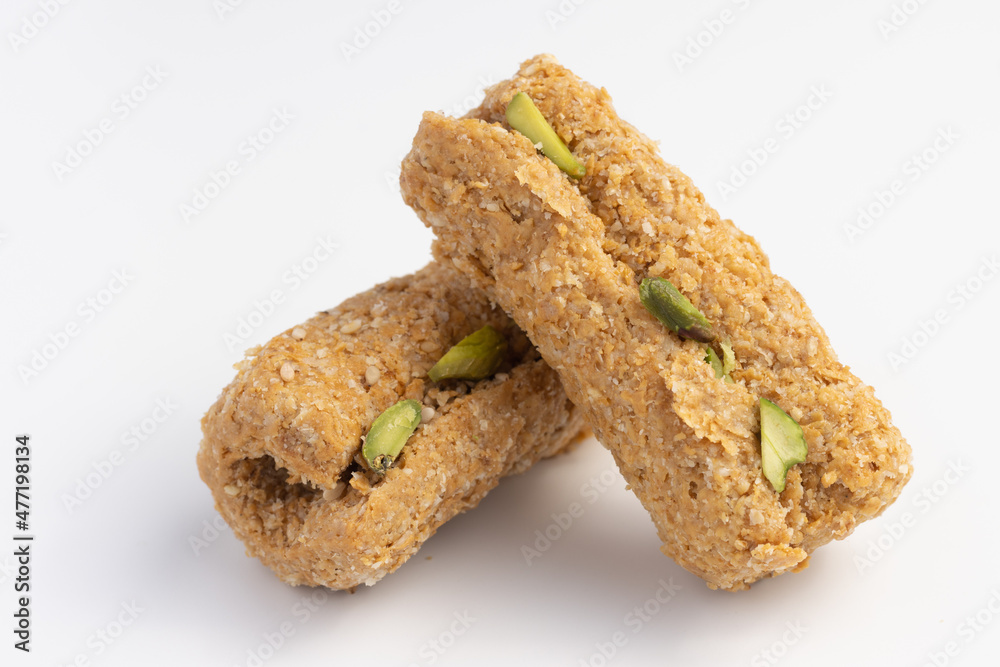 Foto de Indian traditional sweets Mithai Gajjak Also Known As Gur ...