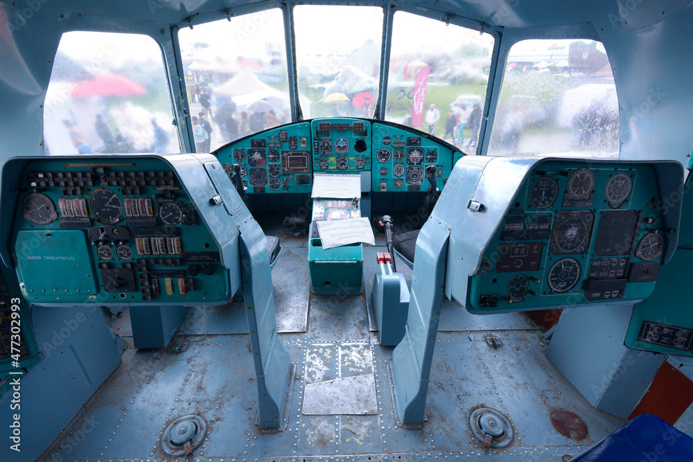 Cockpit trainer of the transport aircraft, steering wheel, dashboards ...