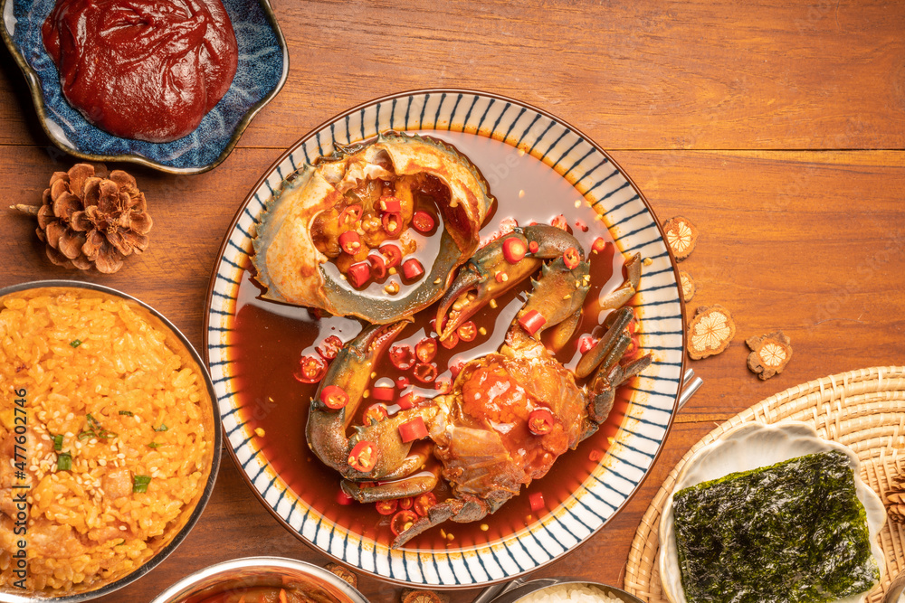 Korean Soy Sauce Pickled Crab, Fresh raw crabs marinated in a mild soy ...