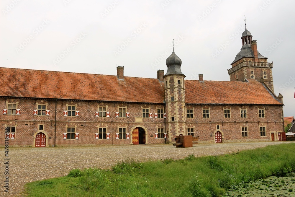 Blick auf Schloss Raesfeld, einem Wasserschloss in der Stadt Raesfeld ...