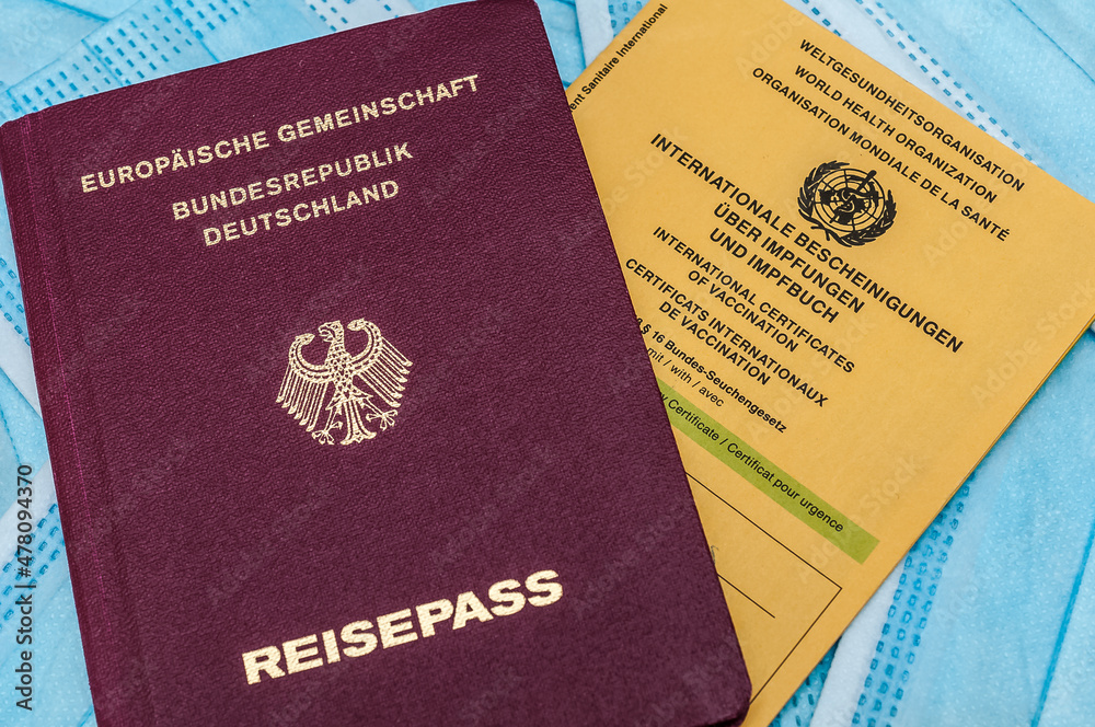 Foto de Corona Virus (Covid-19) - Reisepass und Impfbuch Deutschland do ...