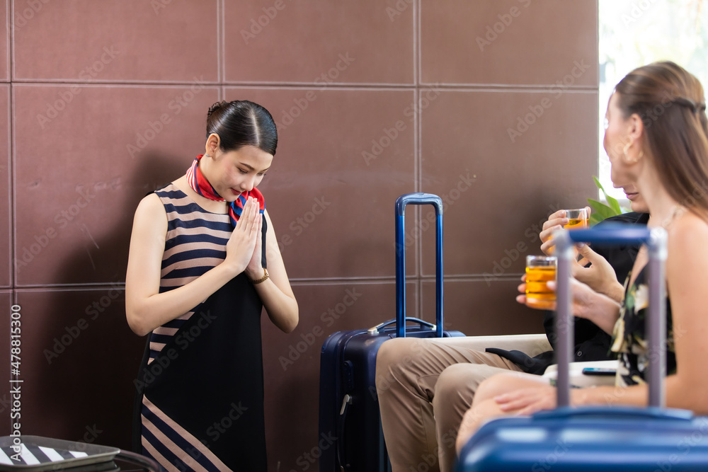 Foto de beautiful young asian woman receptionists working at a ...