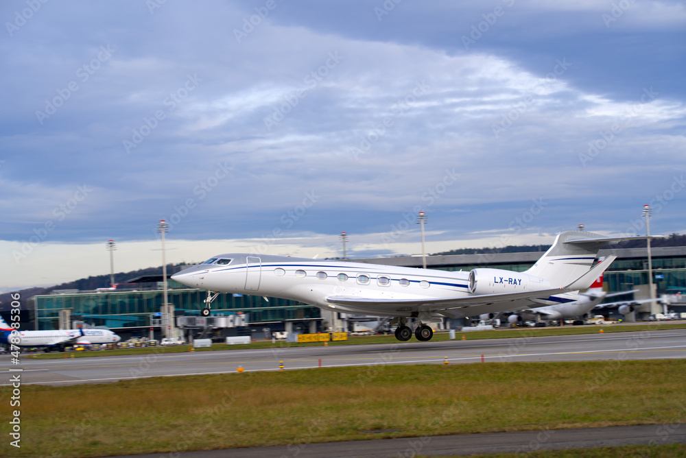 Fotografia do Stock: Airplane of airline Global Jet Luxembourg ...