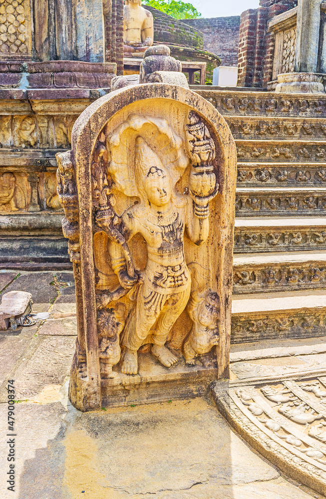 The Naga-raja statue at Dalada Maluwa in Polonnaruwa, Sri Lanka Stock ...