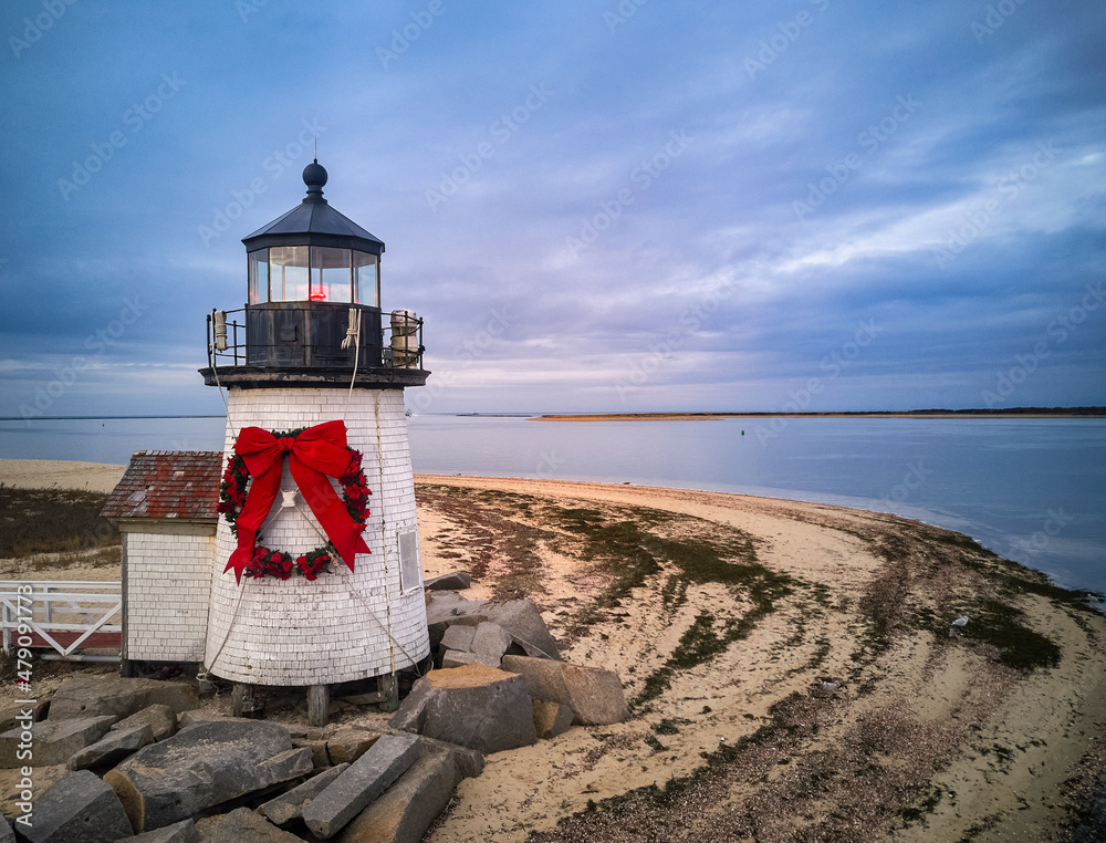 The beautiful and famous Brant Point Lighthouse at the entrance to ...