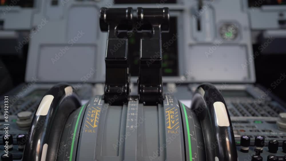 Vídeo do Stock: Close up cockpit flight deck control panel. Thrust ...