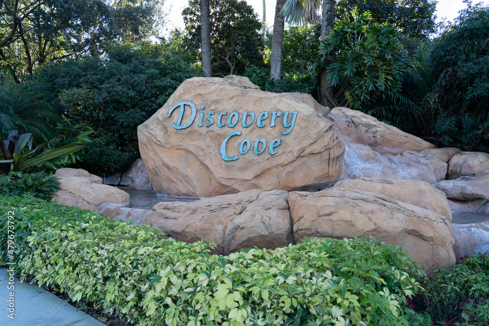 Foto de Orlando, Fl, USA - January 6, 2022: Discovery Cove sign at ...