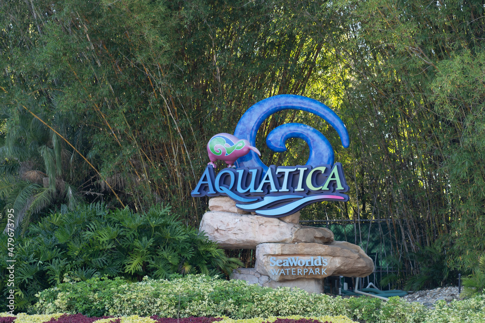 Foto de Orlando, Fl, USA - January 6, 2022: Aquatica sign in Orlando ...