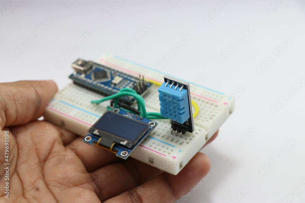 Humidity And Temperature Sensing Module For Arduino Projects With Oled