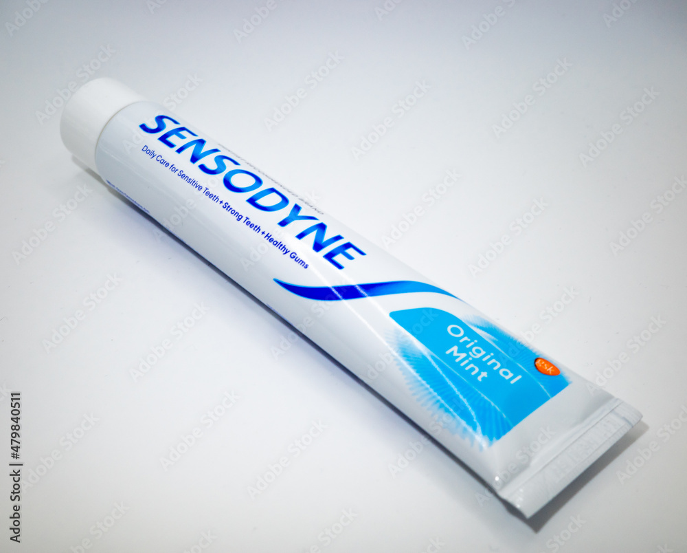 Norwich, Norfolk, UK – January 2022. Gsk Sensodyne toothpaste isolated ...