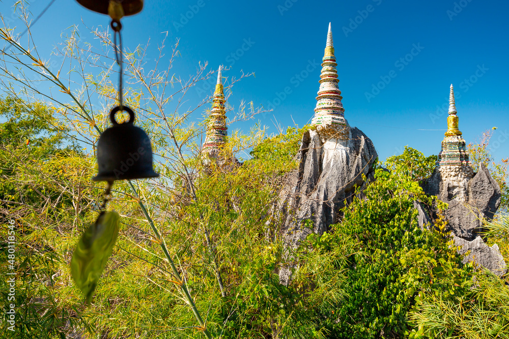 Foto de Wat Chaloem Phra Kiat Phrachomklao Rachanusorn in Lampang, Thailand. Temple of the ...