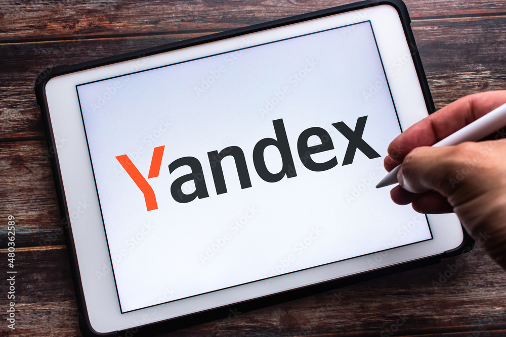 Kumamoto, JAPAN - Jul 25 2021 : Closeup logo of Russian search engine ...