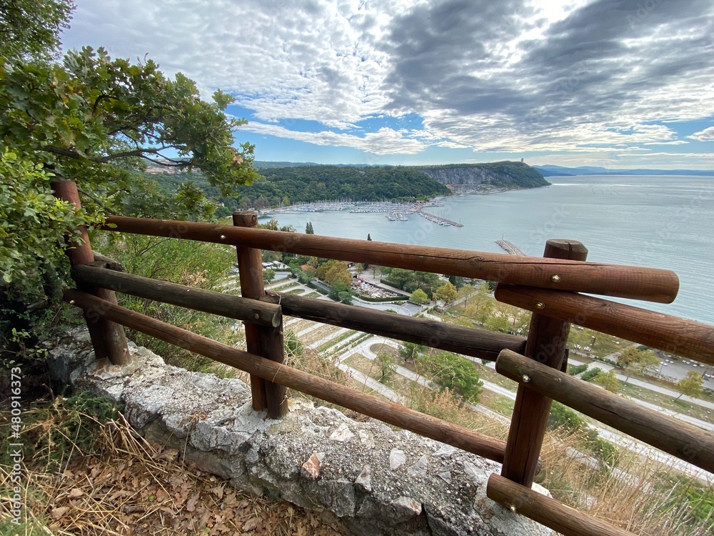 Rilke Weg Wanderweg bei Sistiana zwischen Duino und Triest in der Region Friaul-Julisch Venetien ...