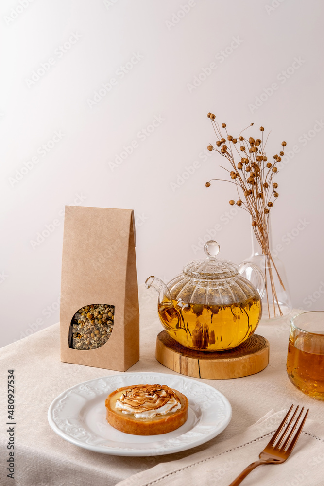 Organic tea branding and packaging mockup. Blank tea packaging mockup ...