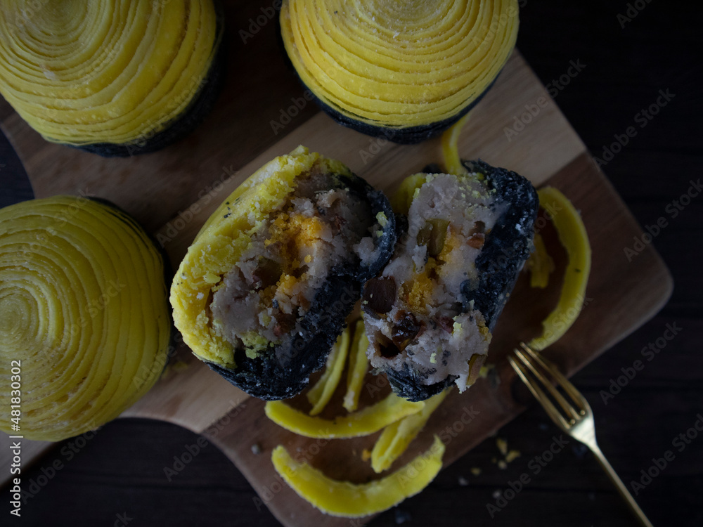 Cross Section of Teochew Spiral Thousand Layer Mooncake, Spiral ...