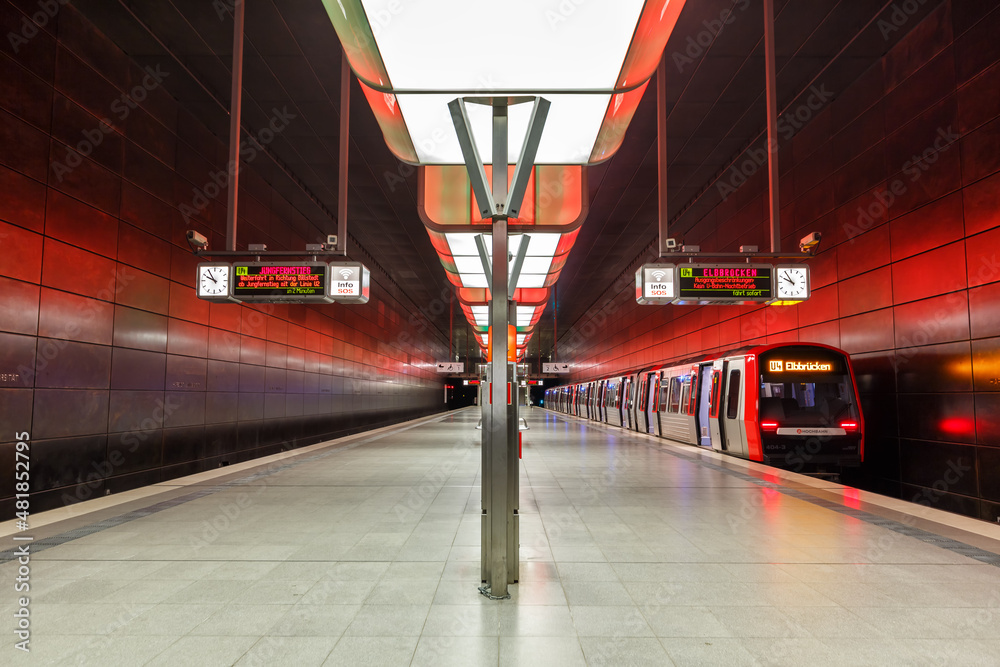 Hochbahn Hamburg Metro U-Bahn Underground Station Hafencity University ...