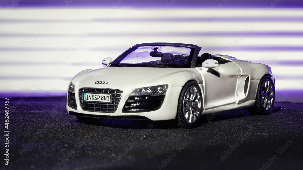 Audi R8 Spyder White 2022