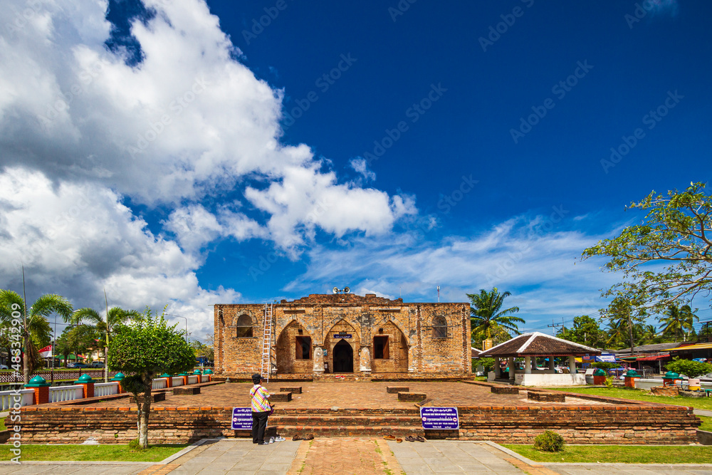 Tourists Are Standing To See The Ancient, Magical And Beautiful Krue Se ...