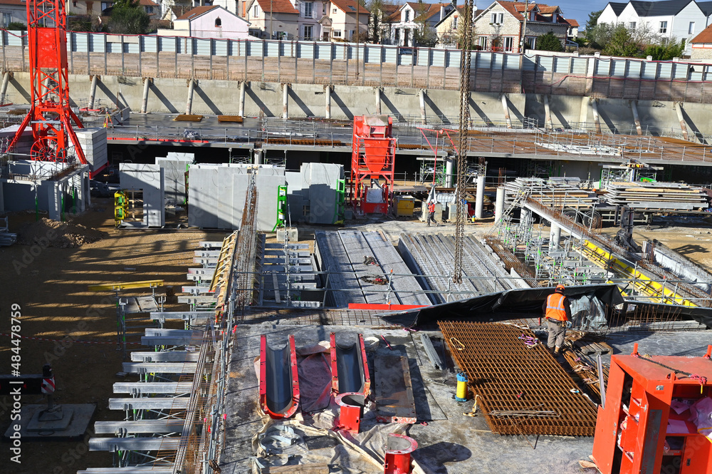 chantier de construction d'un bâtiment Stock Photo | Adobe Stock