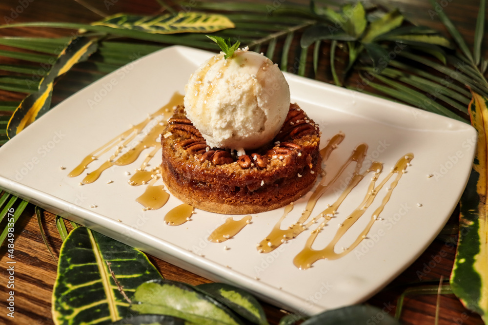 postre Stock Photo | Adobe Stock