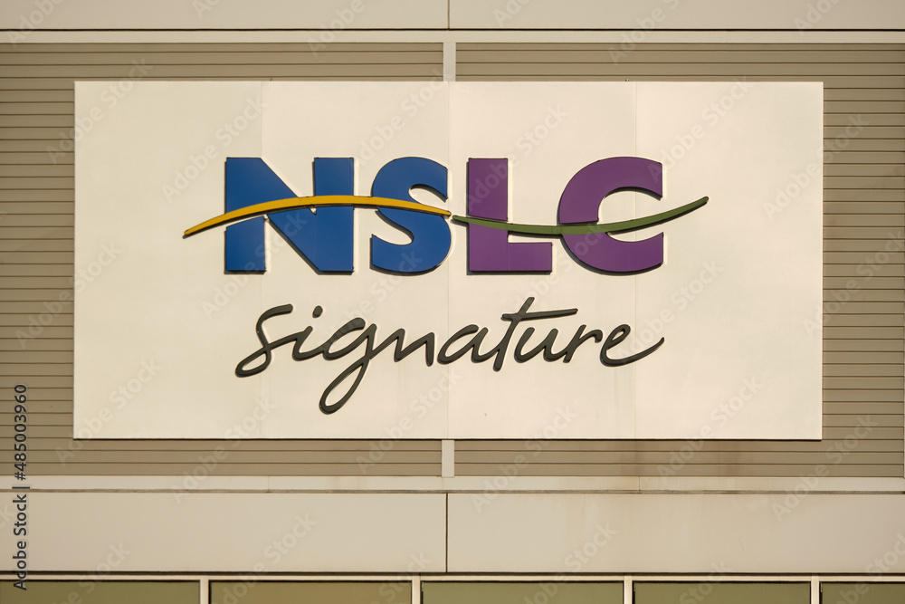 Foto de Sign of NSLC Signature store at entrance of building. Halifax ...