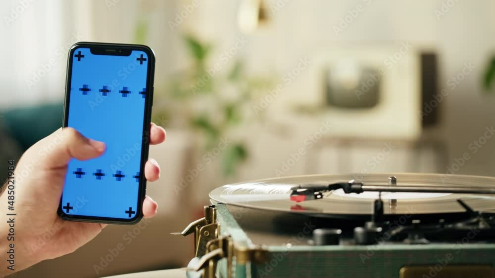 Vidéo Stock Vinyl record close-up. Vintage old vinil black phonograph ...