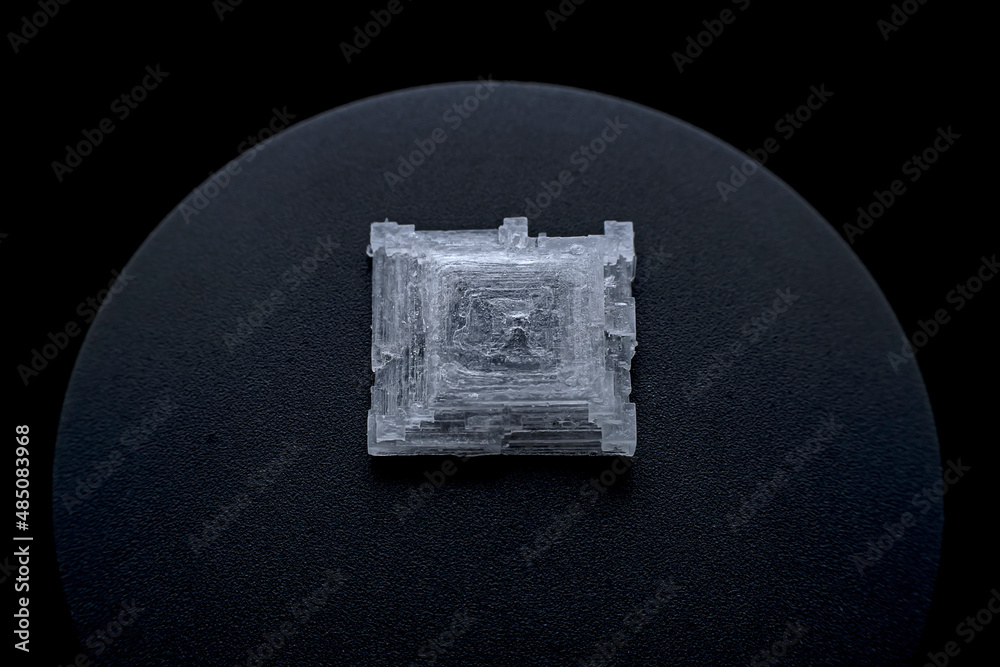 Tower shaped table salt with exquisite shape is a new type of edible ...