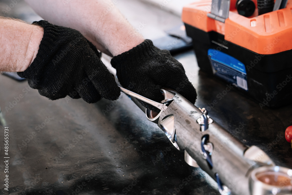 The shape charge loaded in gun and conveyed in hole on wireline to ...