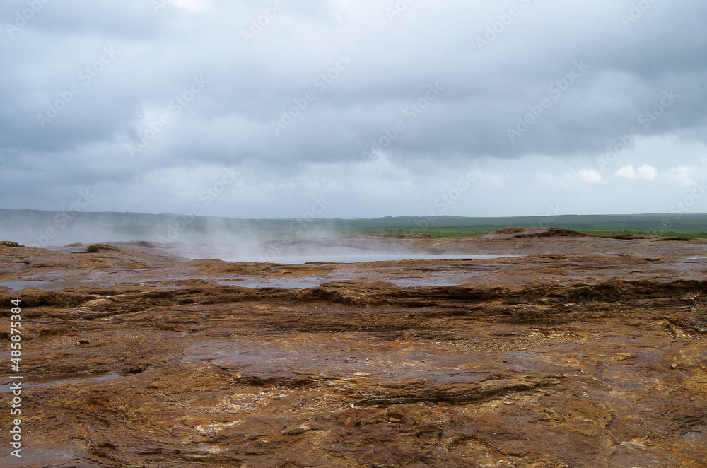 Foto de Supernatural landscape at geothermal field Mars like site ...