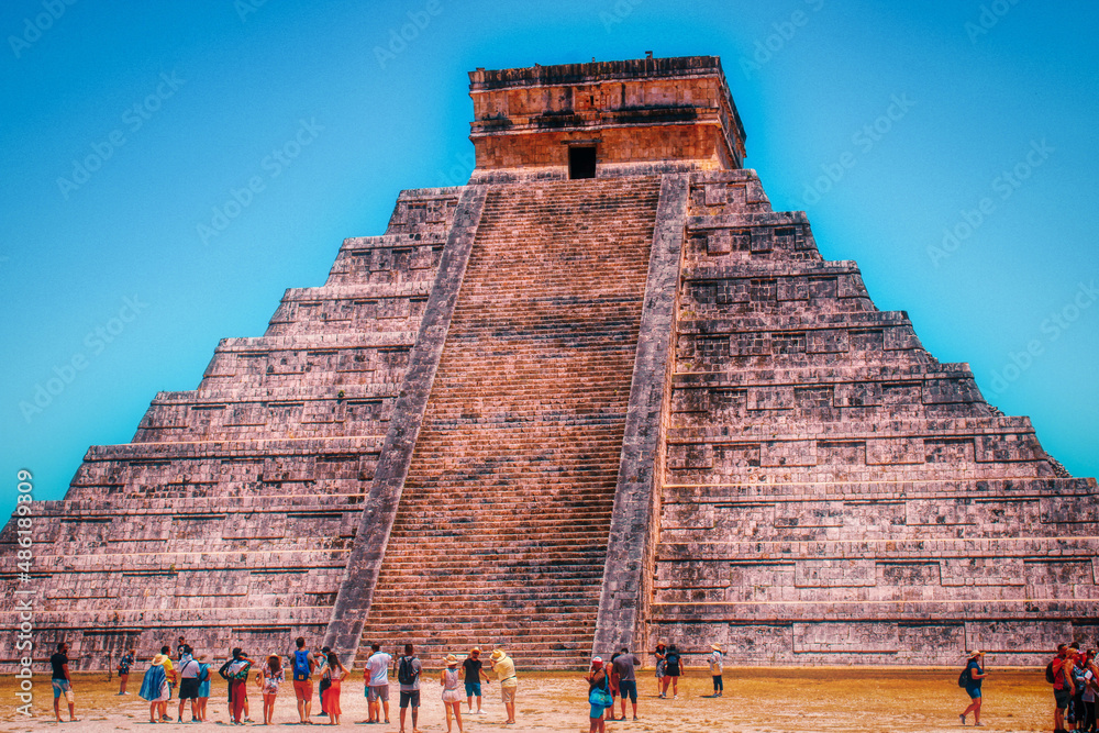 El Castillo, Mexico Ancient Mayan Pyramid Stock Photo | Adobe Stock