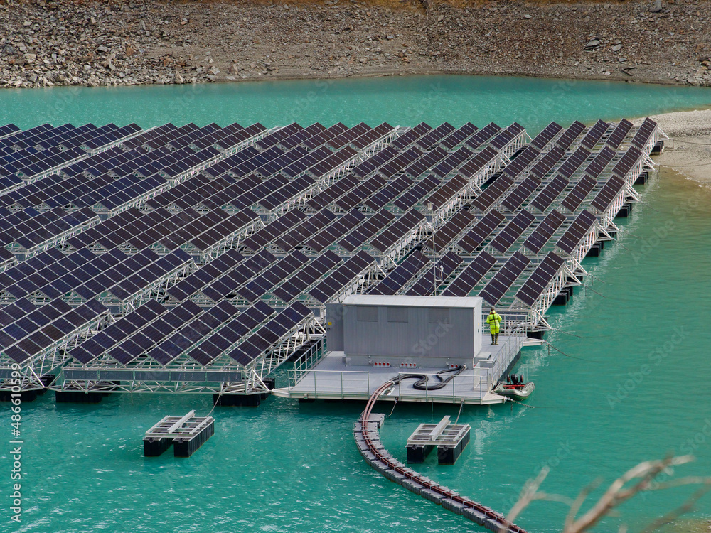Floating solar power, renewable green energy technology Stock Photo ...