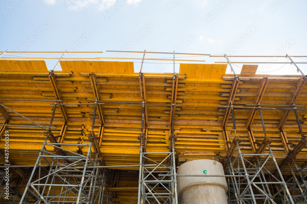 Formwork scaffolding supporting the formwork, side view Stock Photo ...