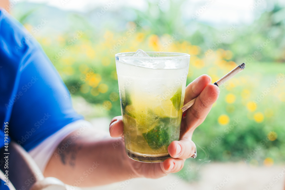 Caipirinha / caipivodka / caipiroska em copo americano / copo lagoinha ...