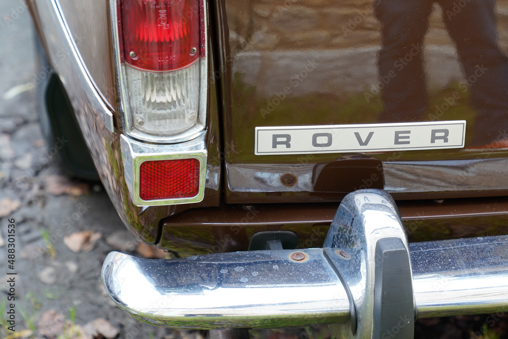Rover P6 3500 V8 brand text and sign logo car vintage ancient Stock ...