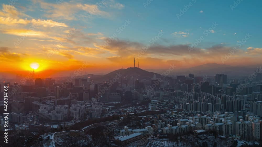 Time lapse 4K Seoul city skyline and Seoul tower modern building and ...