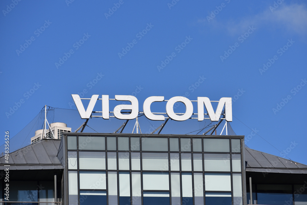 Viacom logo, signage on the facade of Viacom International Media ...