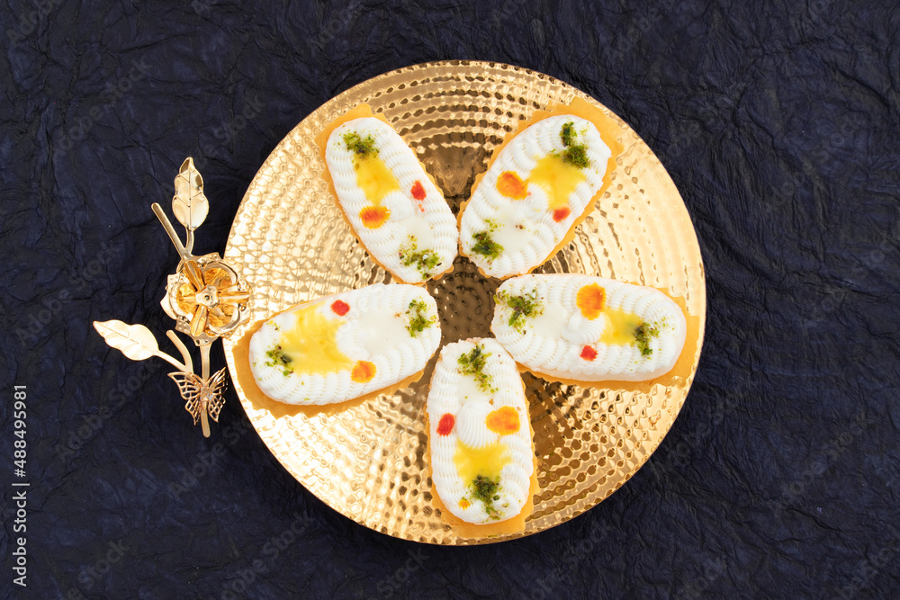 Cham Cham Mithai Also Called Rasgulla Malai Chaap, Chomchom Or ...