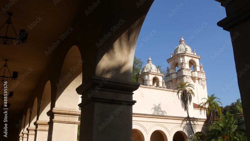 Spanish colonial revival architecture, Balboa Park, San Diego ...