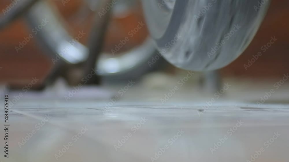 rotation of the gear and chain, video rotation of the engine of a motor ...