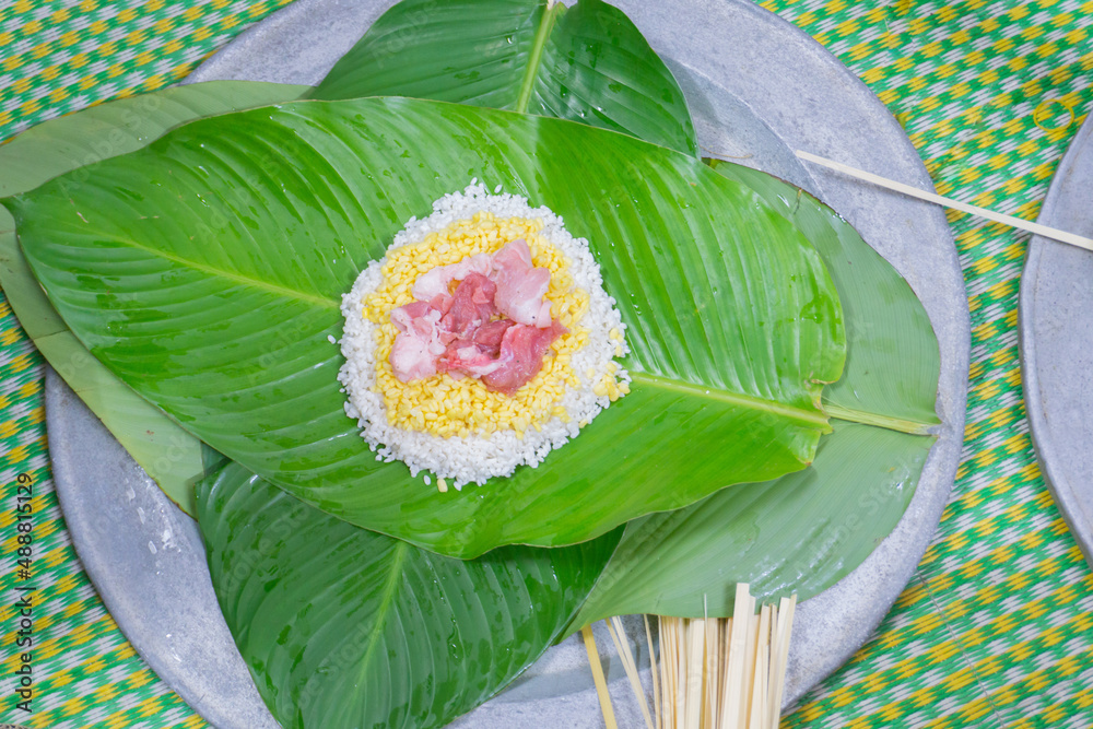 Making chung cake - A traditional food in Tet holiday- Vietnam ...